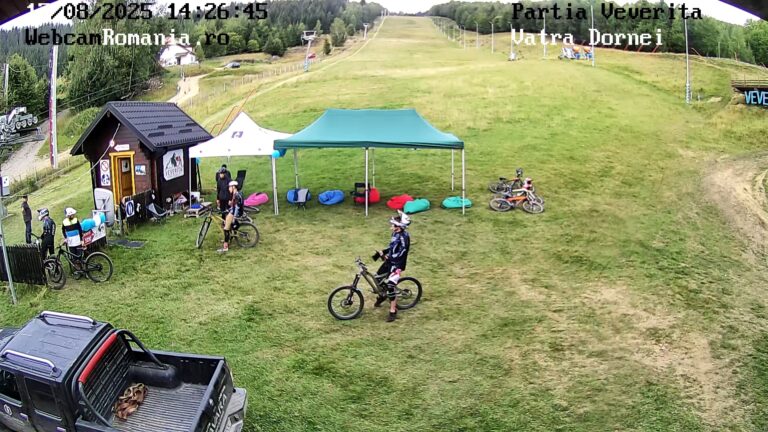 Webcam Live Orasul Dolhasca - Imagini Live Dolhasca Centru